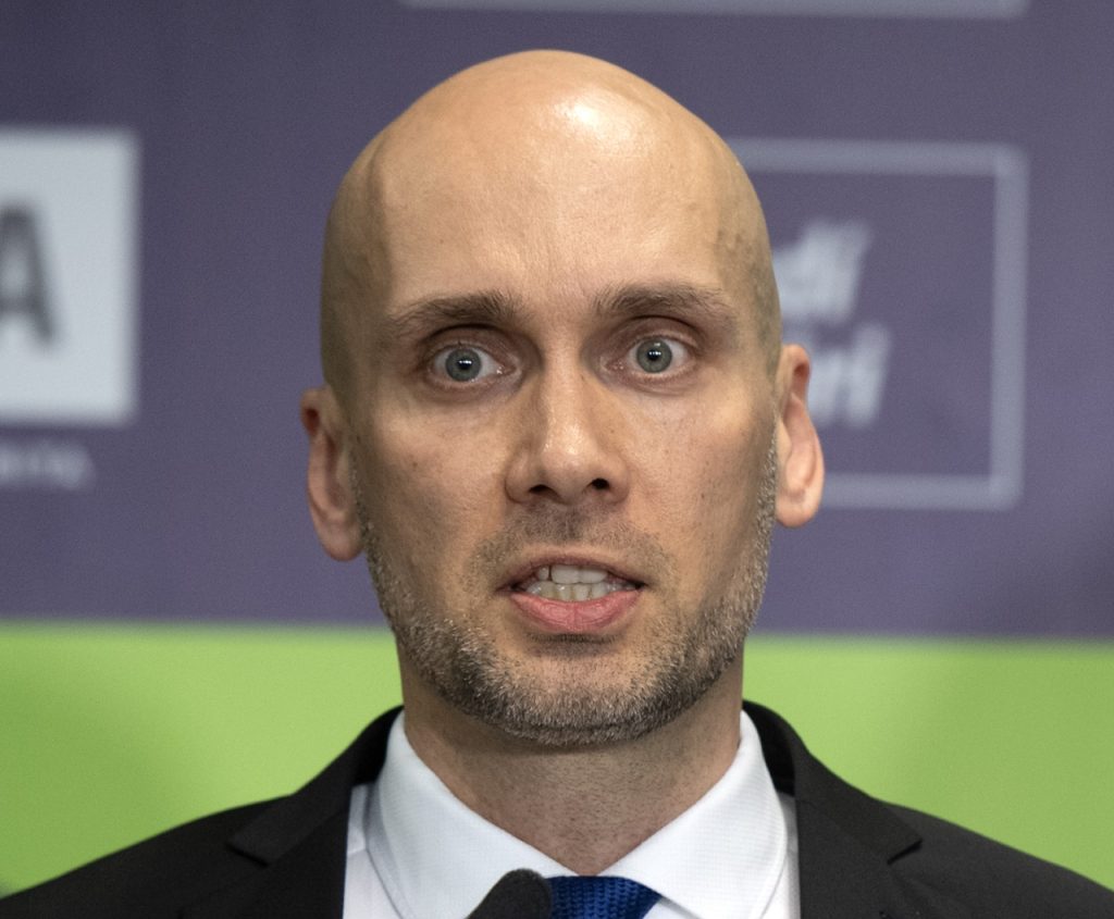 SaS vyzýva štát, aby si zabezpečil kontrolu nad Slovenskými ...