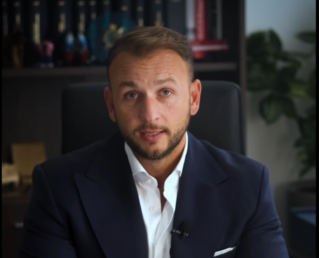 Minister vnútra sa vyjadril k protidrogovým raziám v baroch a na ...