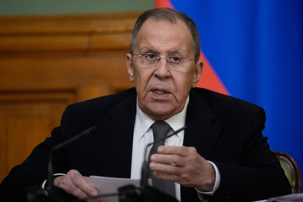 Lavrov potvrdil, že do Ruska pricestujú Trumpovi vyslanci Whitkoff a ...